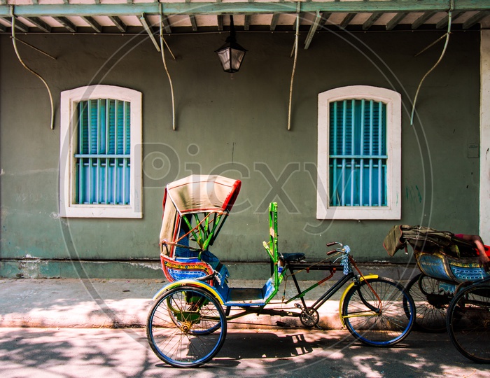 Image of Rickshaw in French Colony Pondicherry-BM950271-Picxy