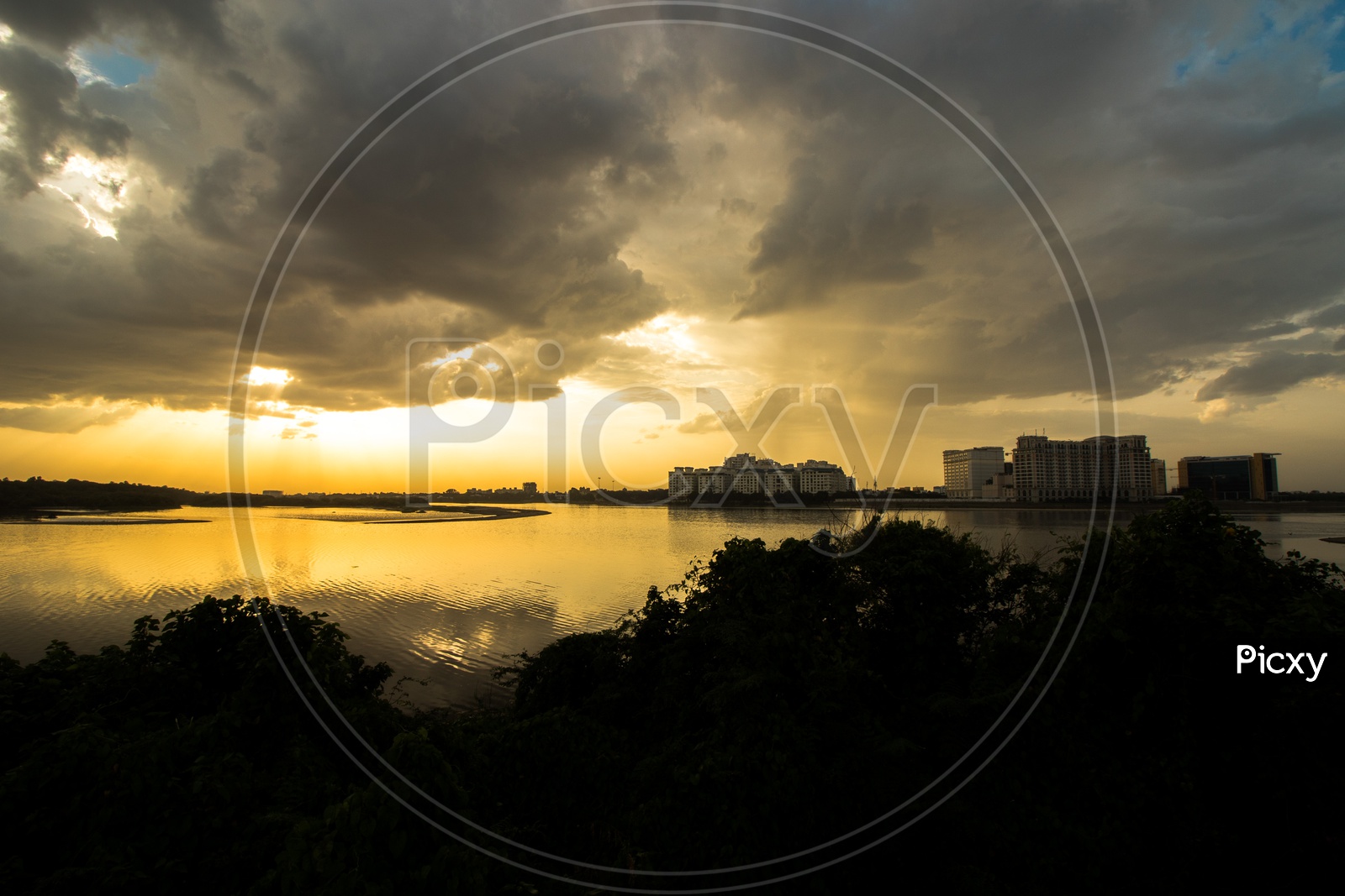 Image of Nagawara Lake , Lumbini Gardens-KX429610-Picxy