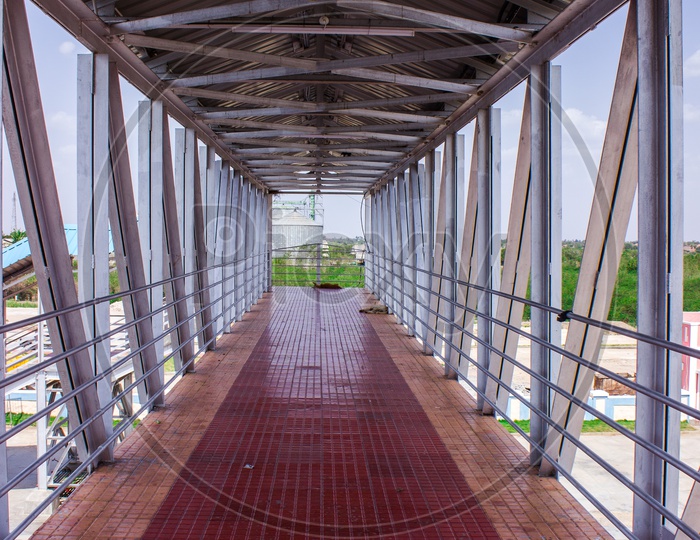 Image of Foot Over Bridge in Railway Station-MG453755-Picxy