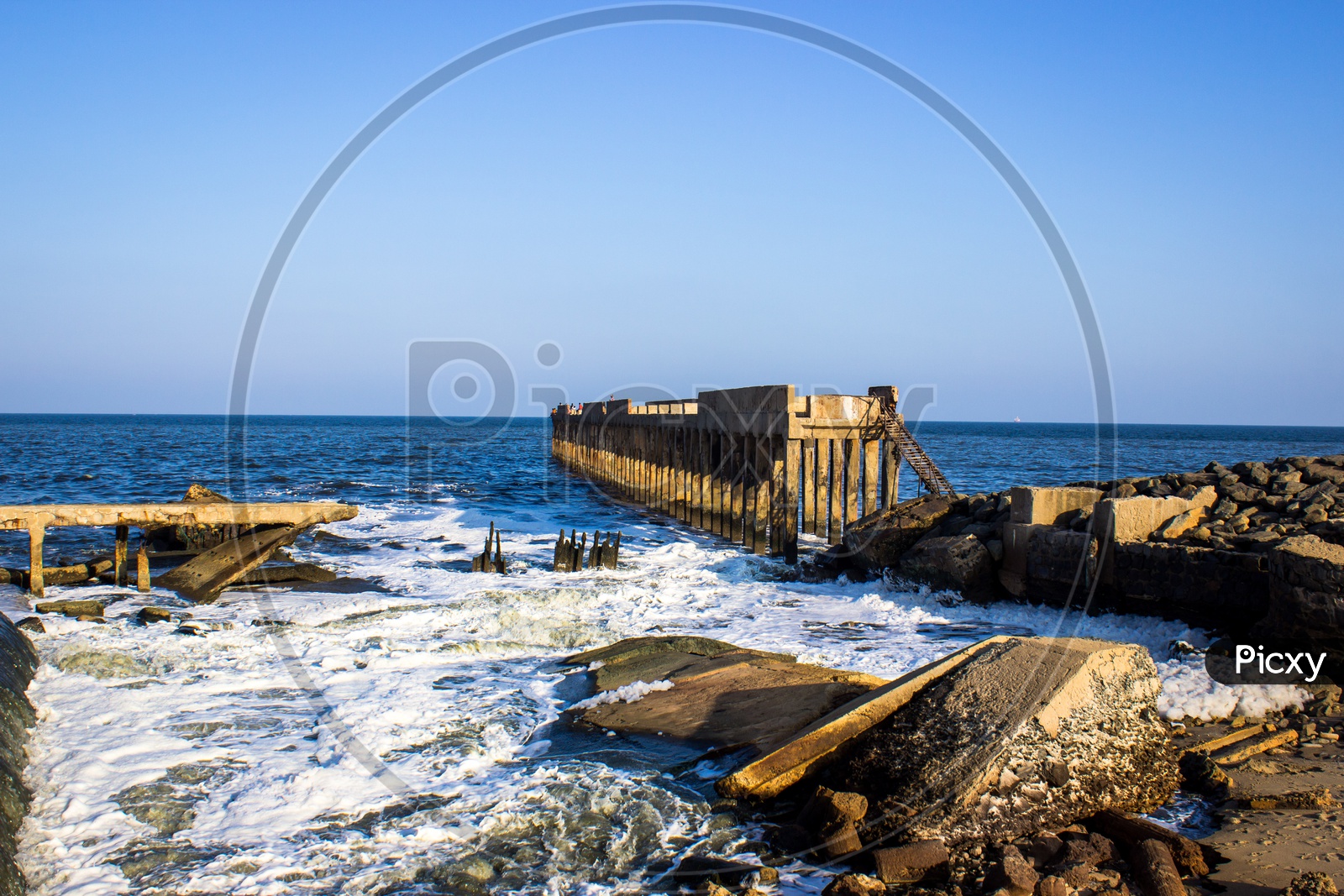 Image of Kathivakkam Pier Fishing Aera Located in North Chennai ...