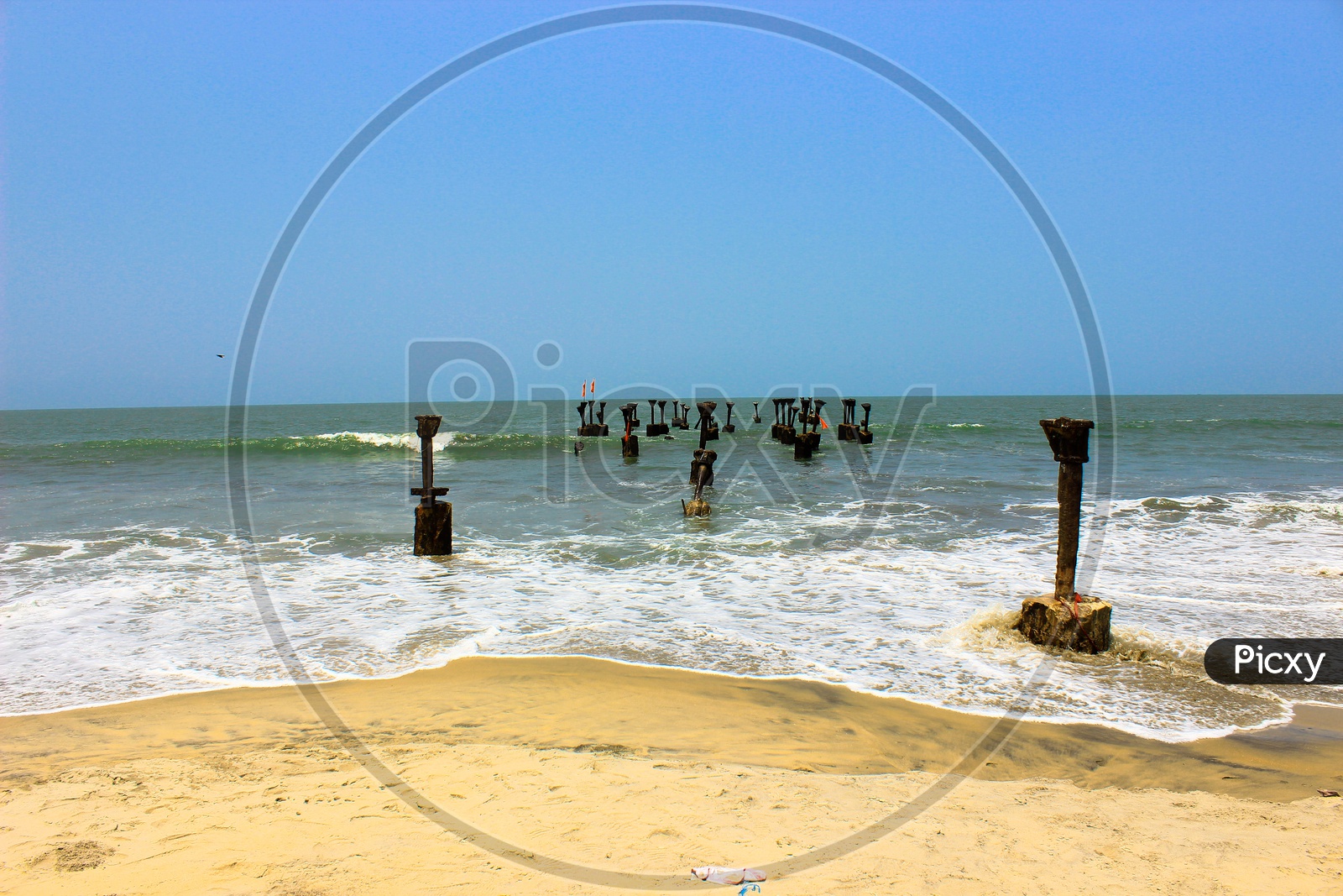 Image of Kozhikode Beach or Calicut Beach-LR610894-Picxy