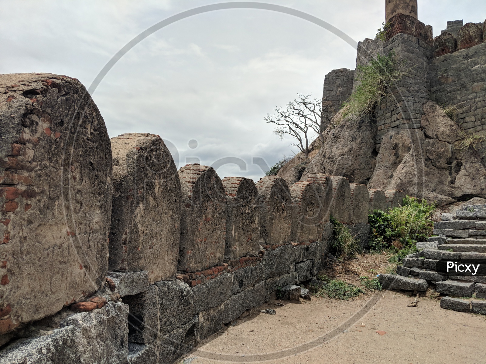 Image of Ancient Stone Parapet wall-SO806234-Picxy