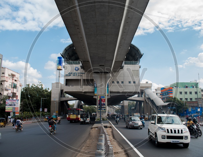 Image of S.R. NAGAR METRO STATION.-NX302072-Picxy