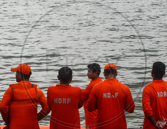 Image of NDRF Team-XG562226-Picxy