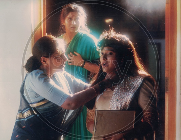 Image of Sharada Actress Movie Stills From Amma Rajeenama Telugu Movie ...