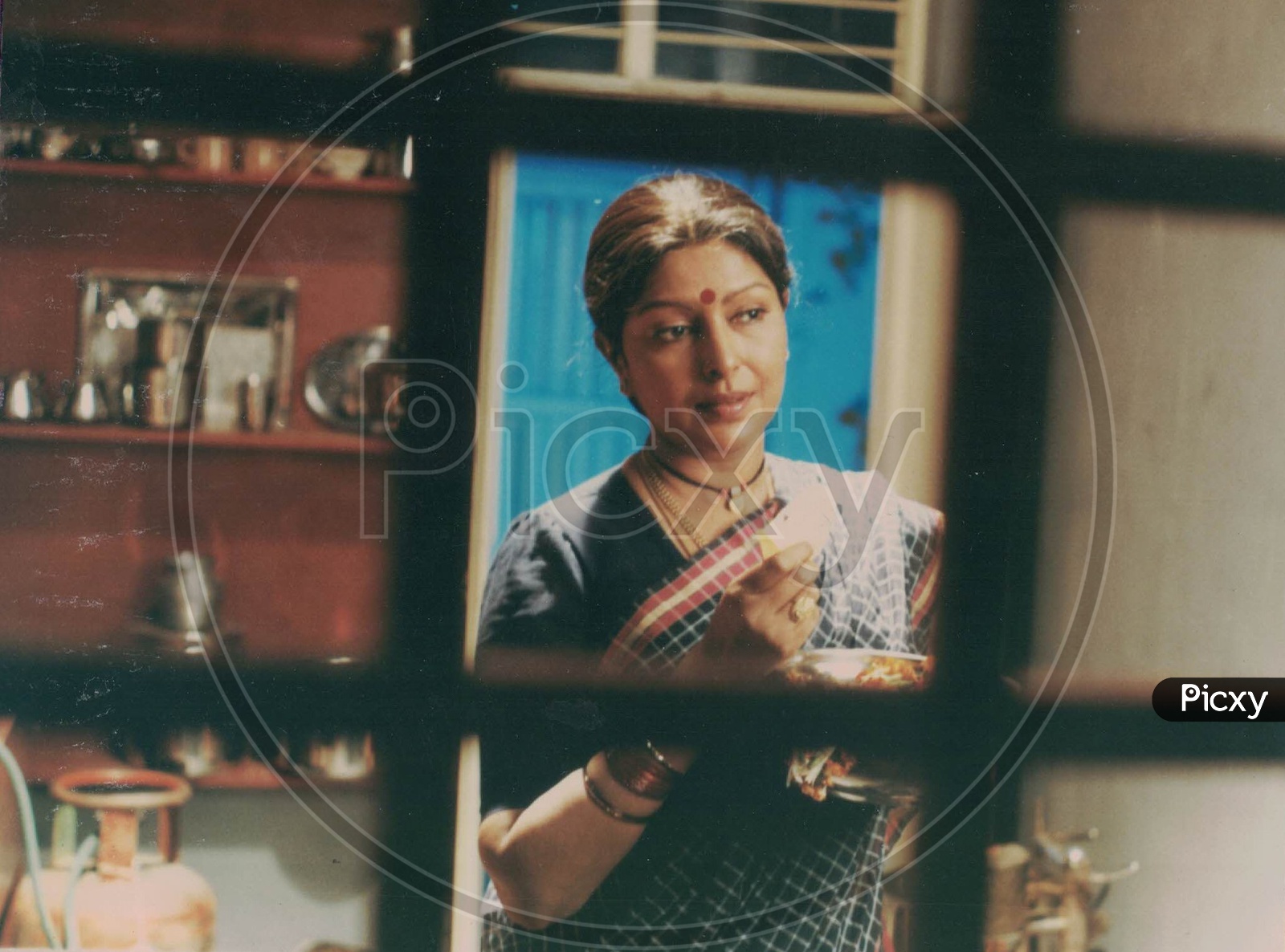 Image of Sharada Movie Stills from Amma Rajeenama Telugu Movie-DR997642 ...