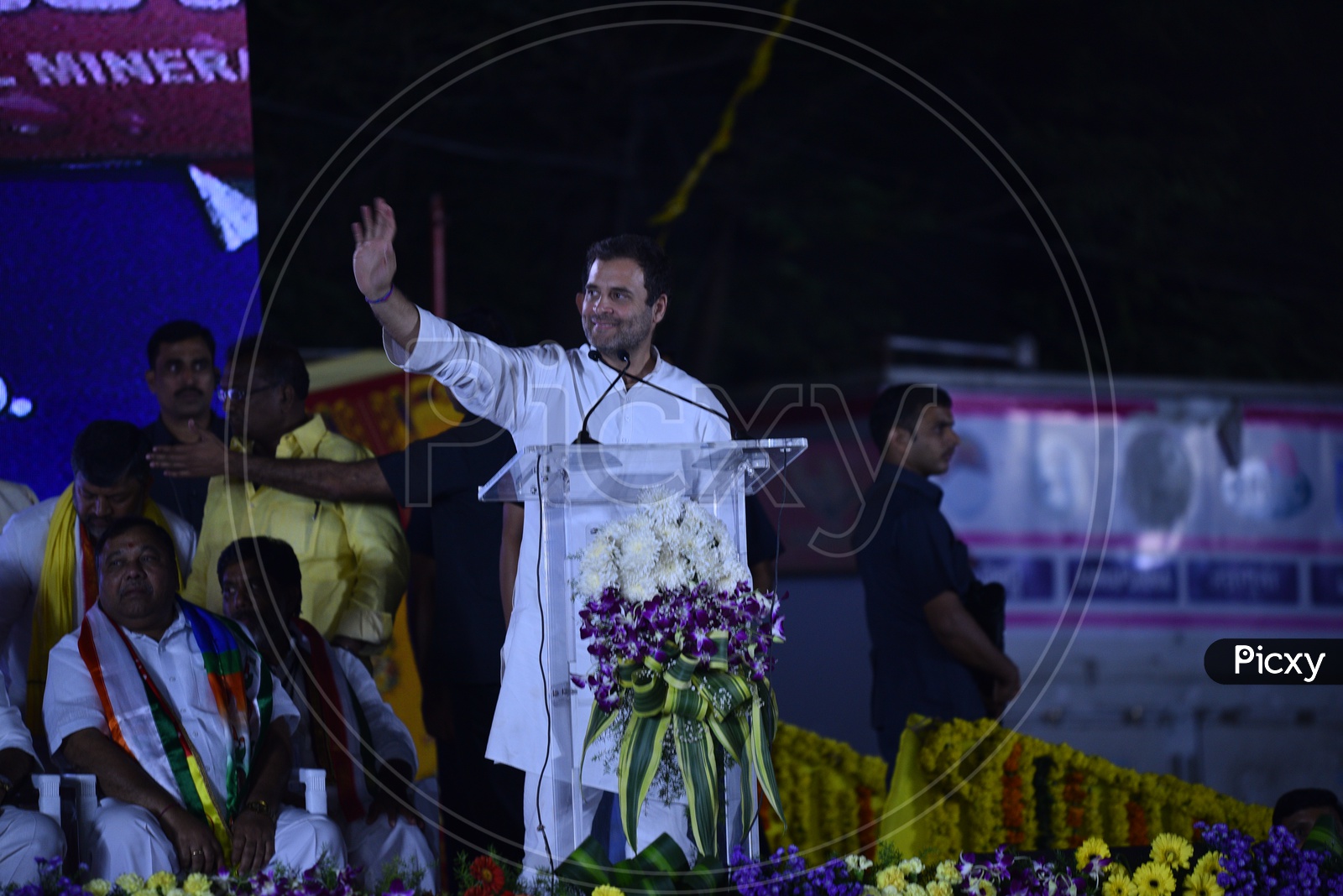 Image of Congress President Rahul Gandhi addressing Public at TDP Party ...