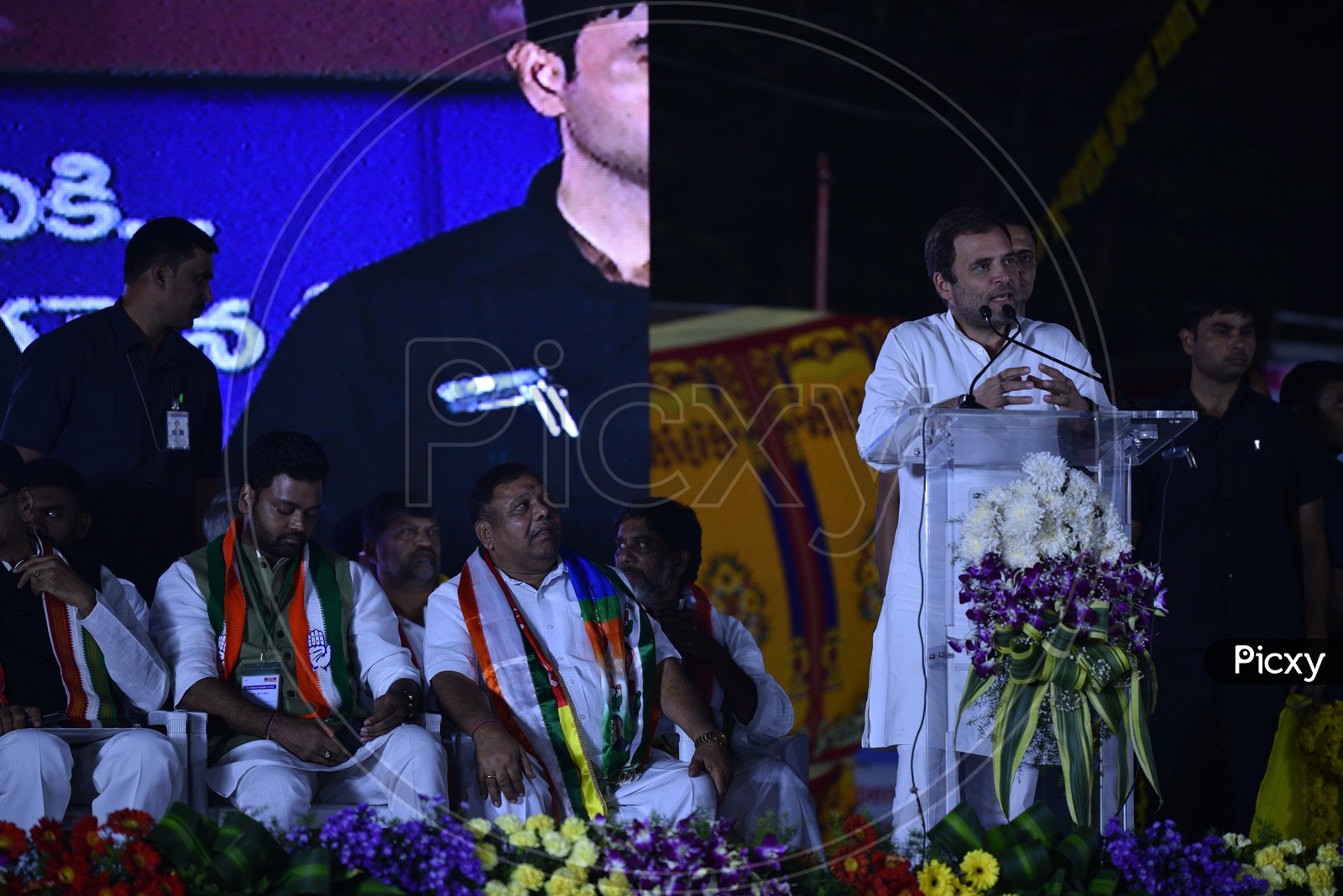 Image of Congress President Rahul Gandhi addressing Public at TDP Party ...