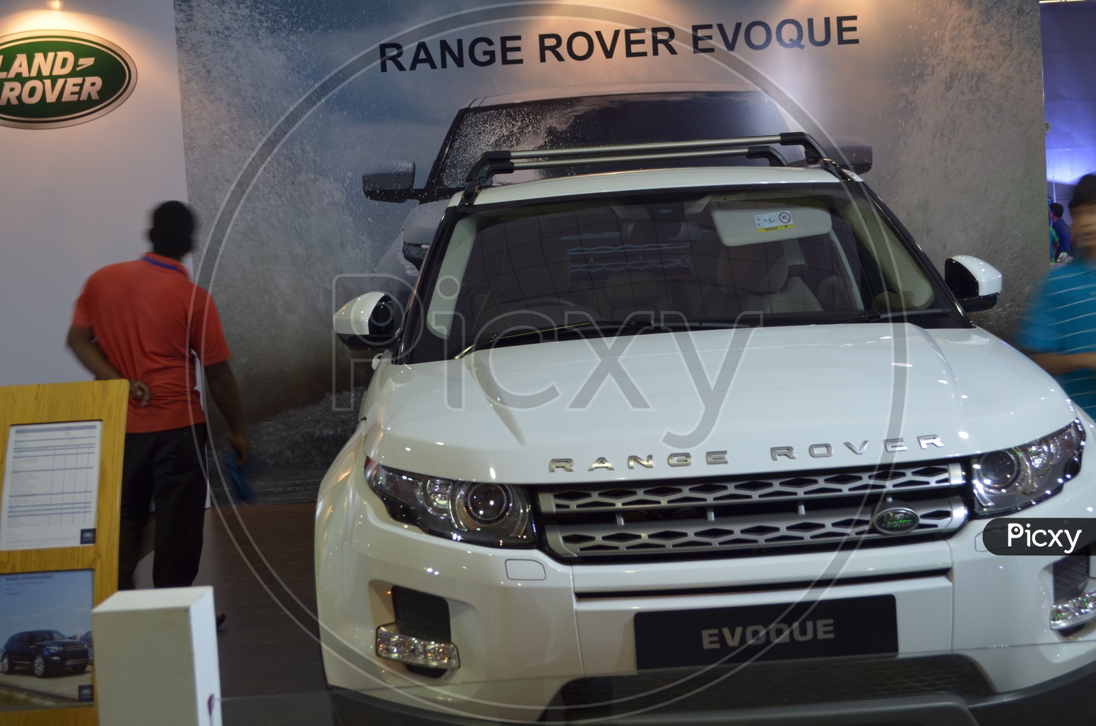 Image of Range Rover SWB Vouge At Hyderabad International Auto Show at ...
