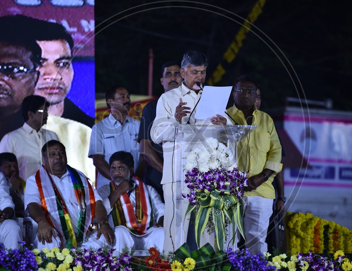Image of Chief Minister Chandrababu Naidu addressing Public at Party meeting in Ameerpet for ...