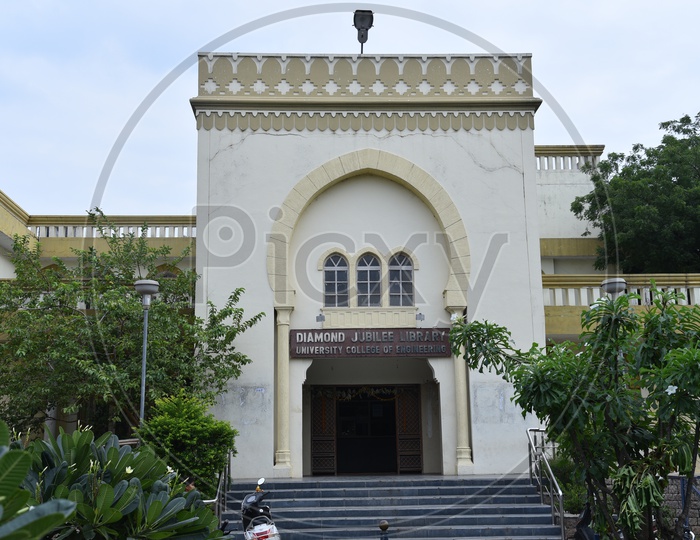 Image of Diamond Jubilee Library in Osmania University-OS286917-Picxy