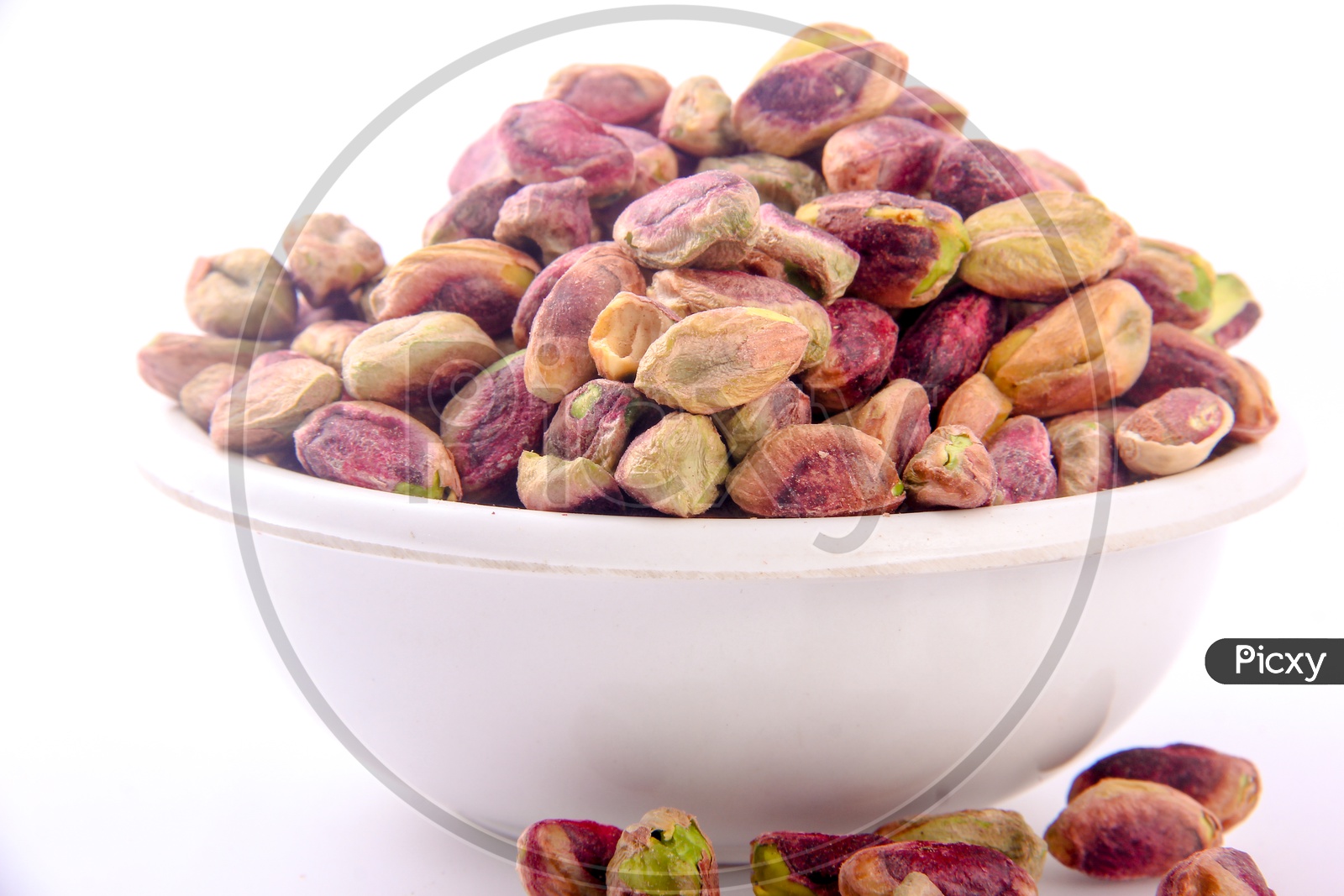 Image of Pista/Pistachio/ Pistachios No Shell/ in Bowl Isolated in ...
