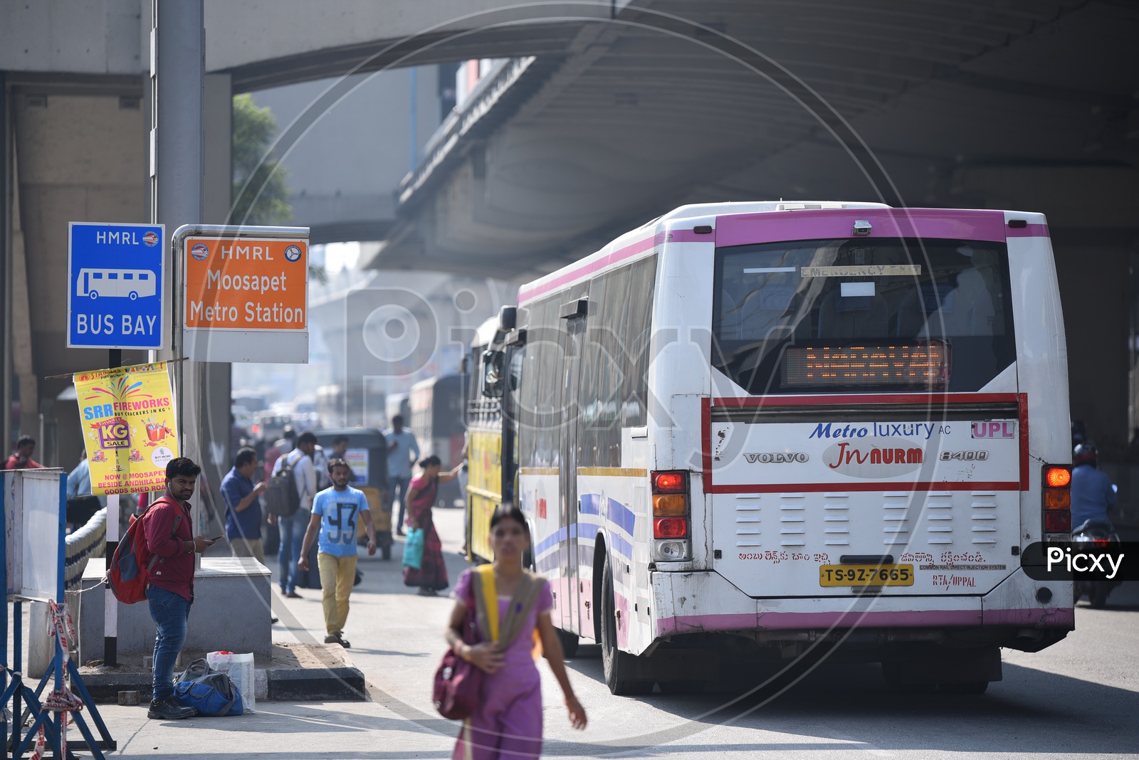 Image of Bus Bay Near Moosapet Metro Station-HJ009737-Picxy