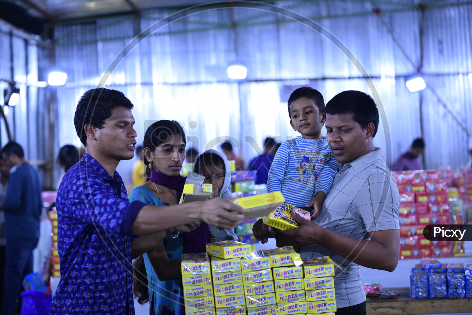 Image of Customers shoopping Crackers at a Crackers store on the ...