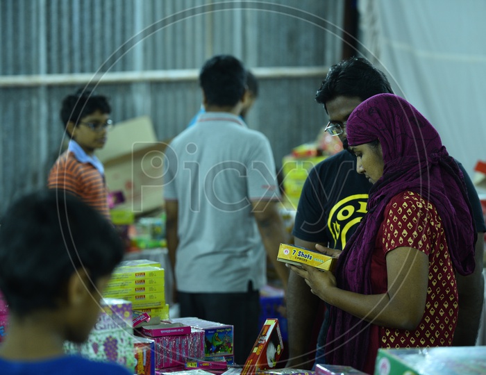 Image of Customers shoopping Crackers at a Crackers store on the ...