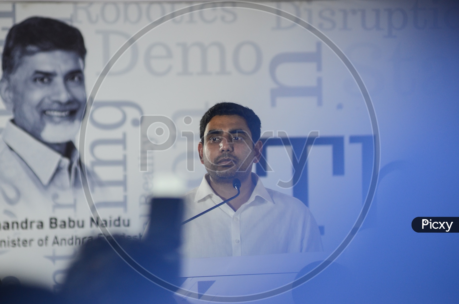 Image of IT Minister Nara Lokesh at Sedibus launching ceremony-MB088191-Picxy