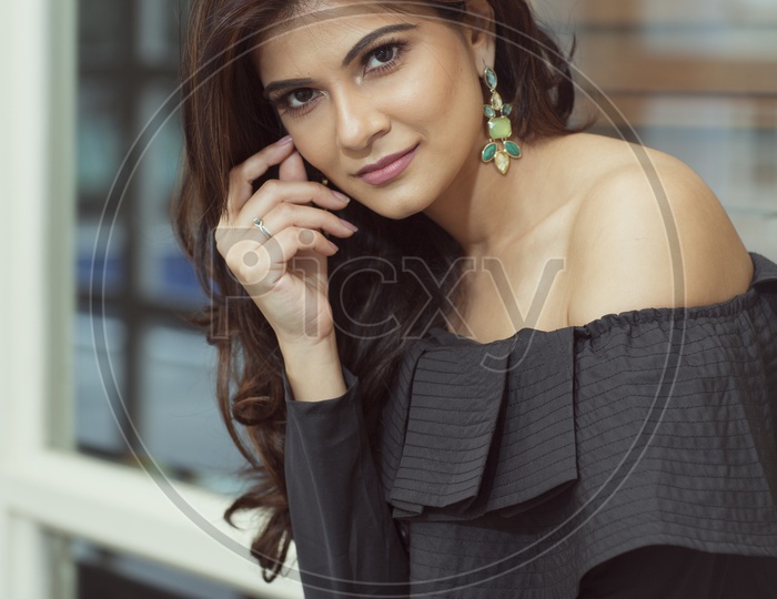 Image of Young Indian Female Model in Modern Dress-HP324490-Picxy