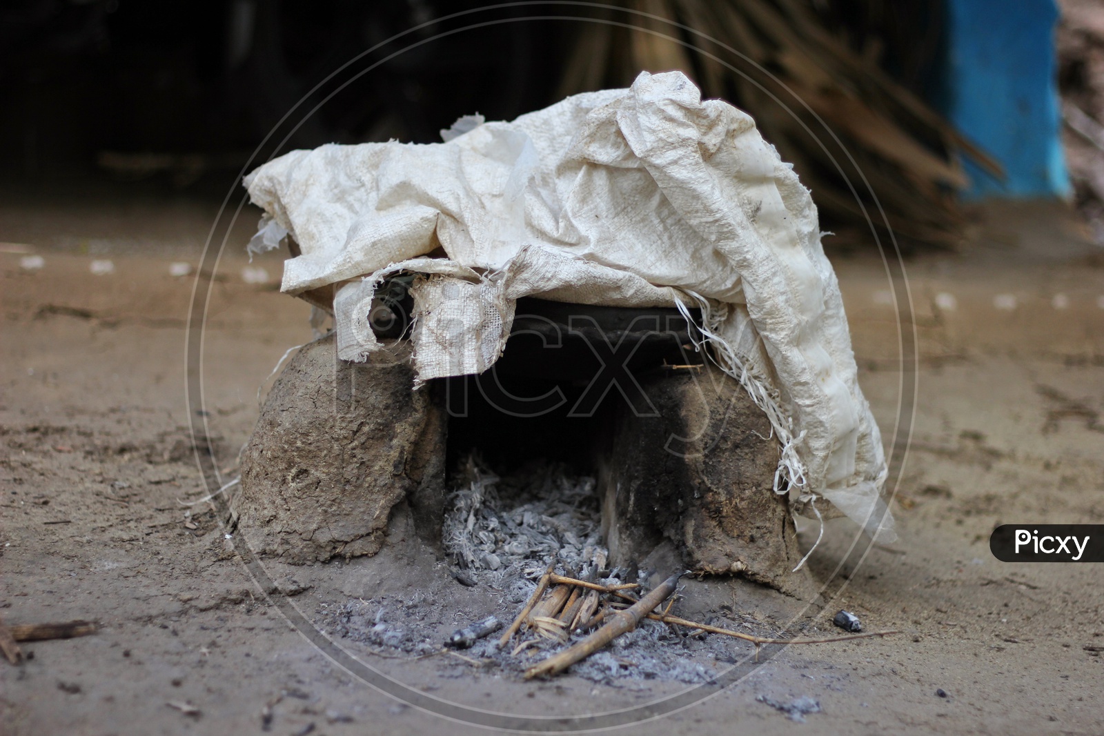 Image of Stoves in Vilages Of Andhra Pradesh / India in Which Dries ...