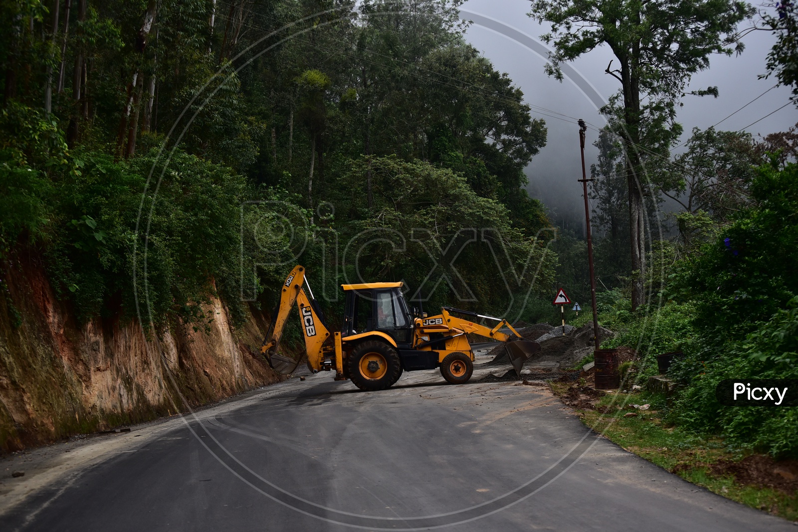 Image of JCB Proclainer on Road Construction-ZK082180-Picxy