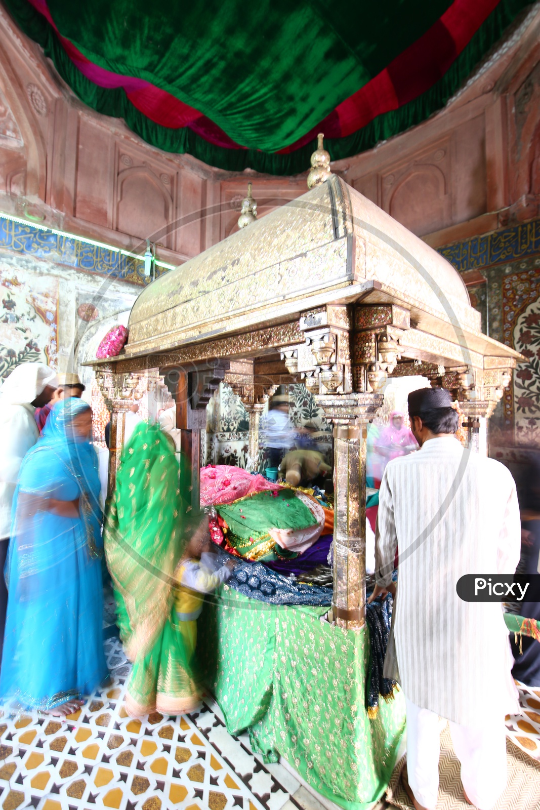 Image of An Islamic Dharga in Agra-WZ031175-Picxy