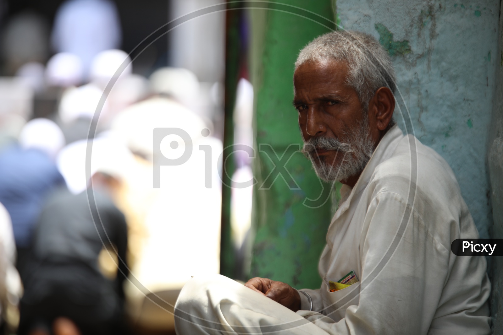 Image of Portrait of an Old man from streets of Hyderabad-MQ413501-Picxy