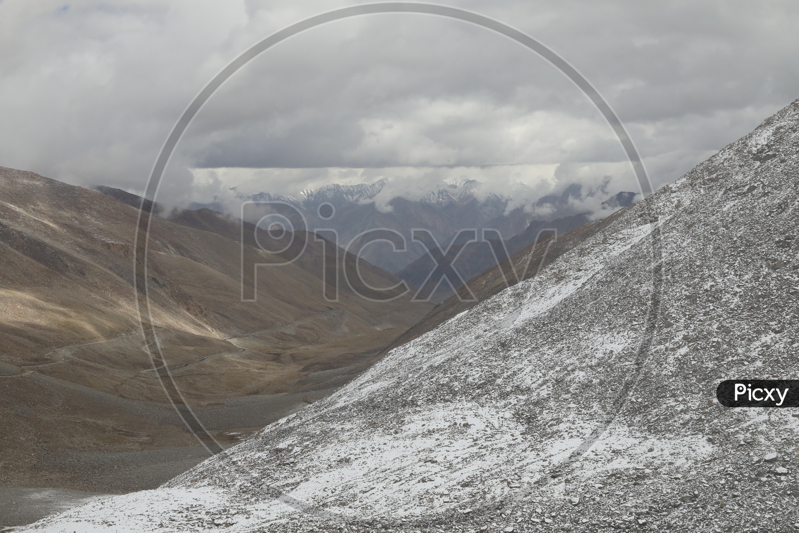 Image Of A Composition Shot Of Snow Filled Mountain In Leh VE734891 Picxy