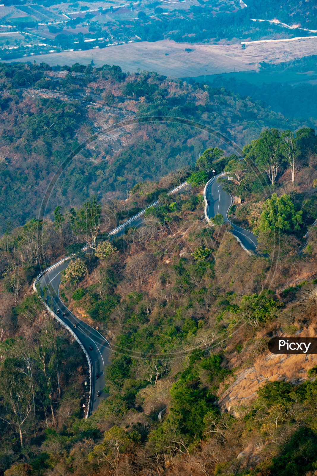 Image of NANDI HILLS GHAT ROAD, CHIKKABALLAPUR, KARNATAKA.-JT892201-Picxy