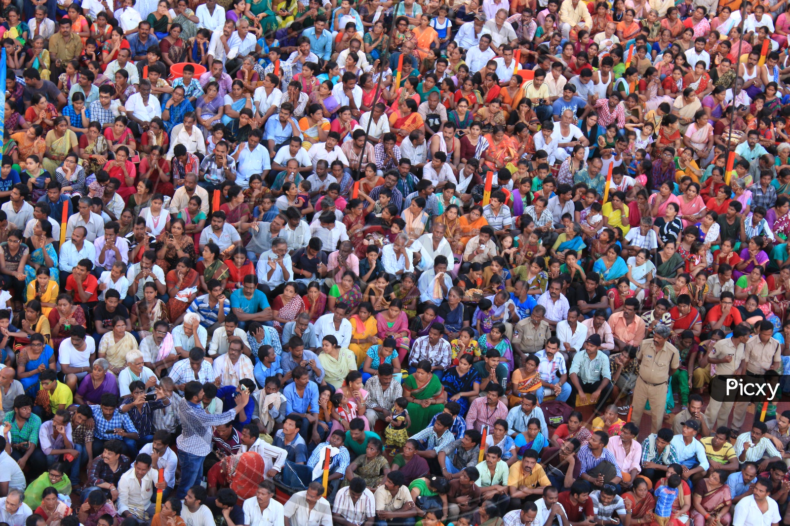 Image of An Aerial View Of Hindu Pilgrims Watching The Holy Aarti ...