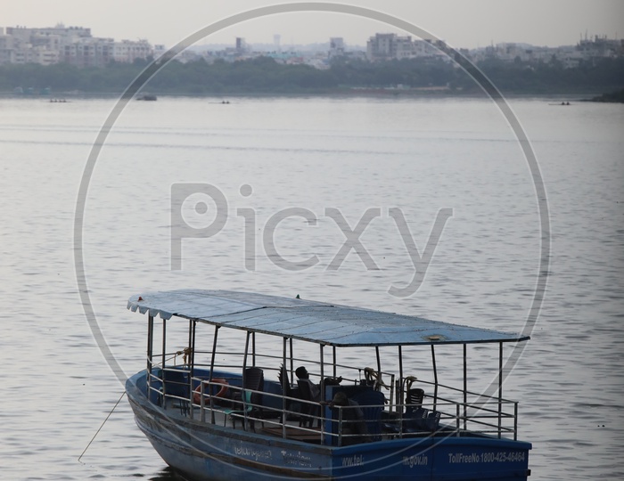 Image of Tourist Boat in Hussain Sagar-DV234587-Picxy