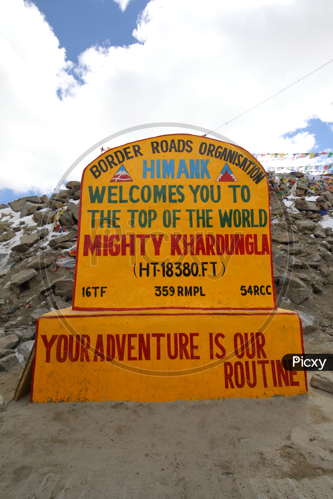 Image of Khardung La Pass-QA780652-Picxy