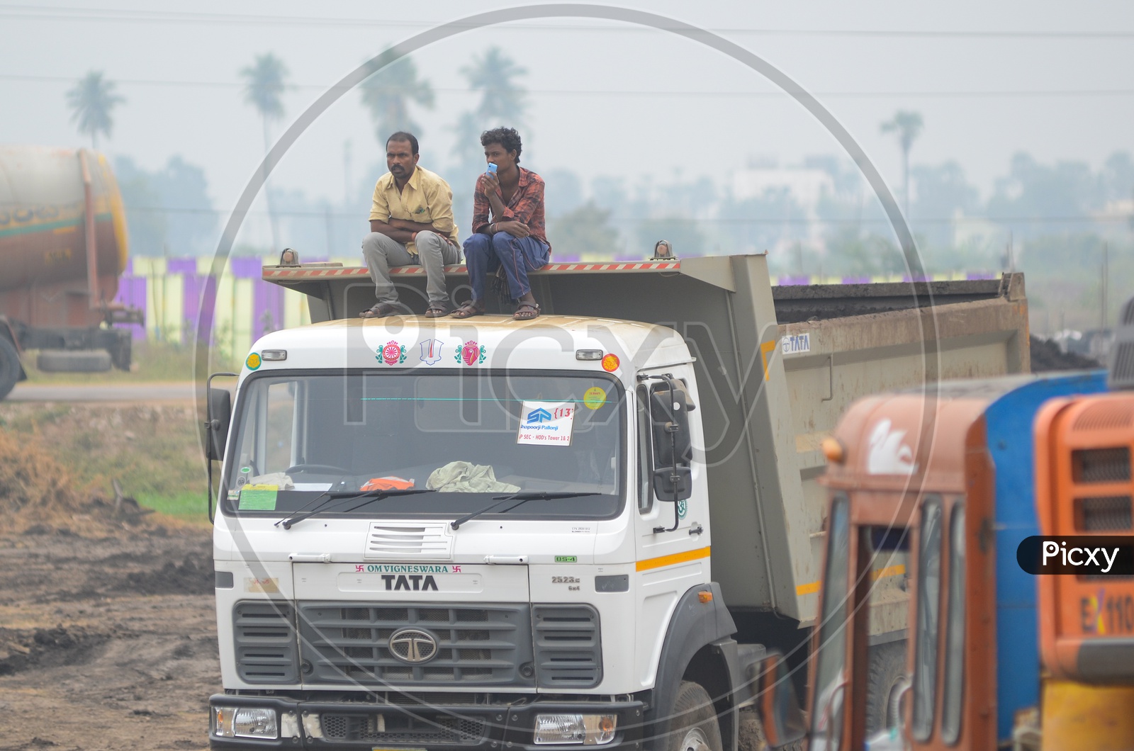 Image of Heavy load lorry, transportation-SY909514-Picxy