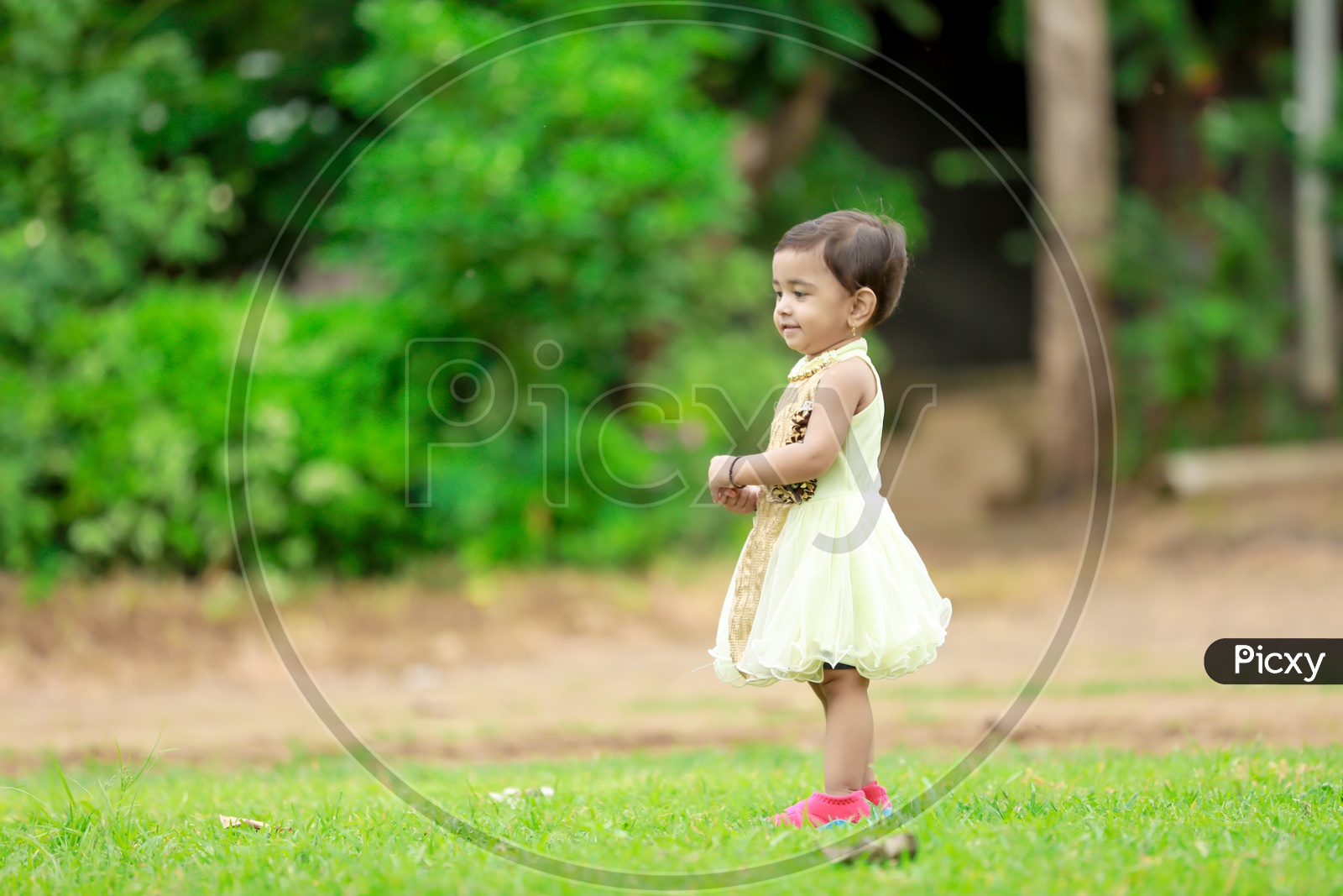 Image of cute little kid portrait with nature in background / kids ...