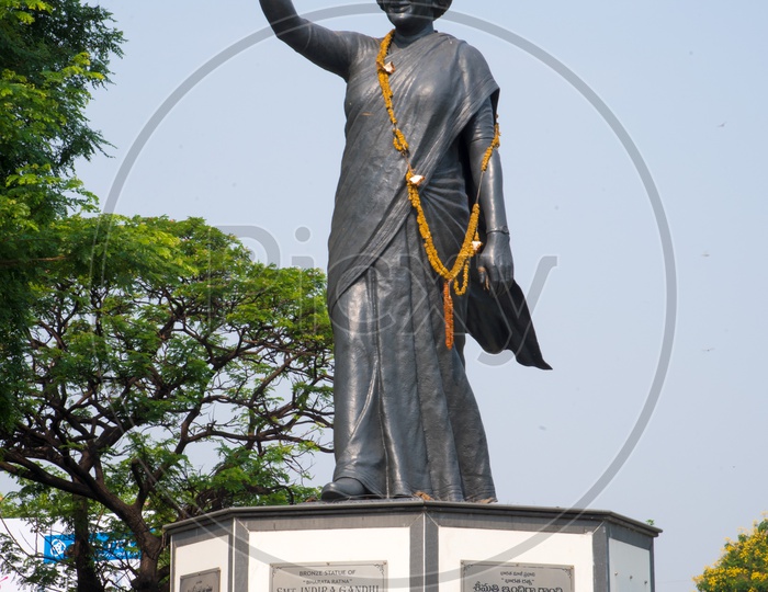 Image of Statue of Indira Gandhi in Madhapur-LM032565-Picxy