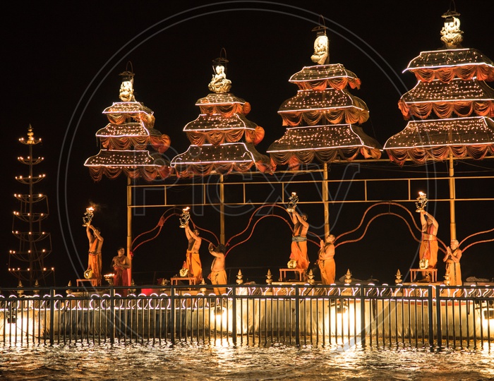 Image of Haarathi offerings.-UH420665-Picxy