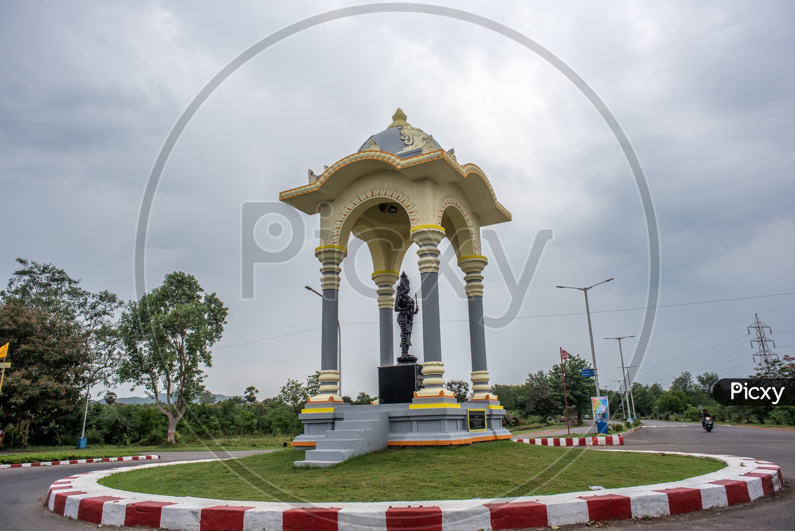 Image of telugu talli statue in steel plant-KI523494-Picxy