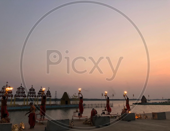 Image of Krishna haarathi-PO393728-Picxy