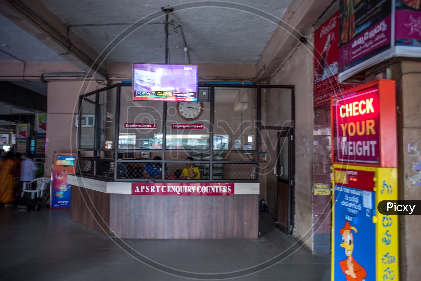 Image of help desk counter-QD090187-Picxy