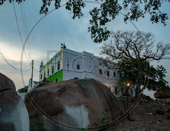 Image of Pahadi Shareef / Dargah of Hazrath Syedna Baba Sharfuddin ...