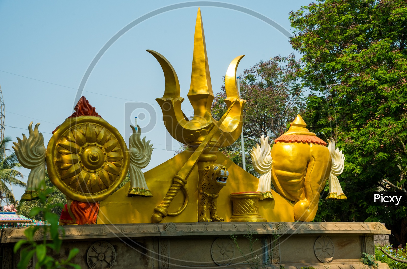 Image of Shanku Chakra and Trishul-UO205603-Picxy