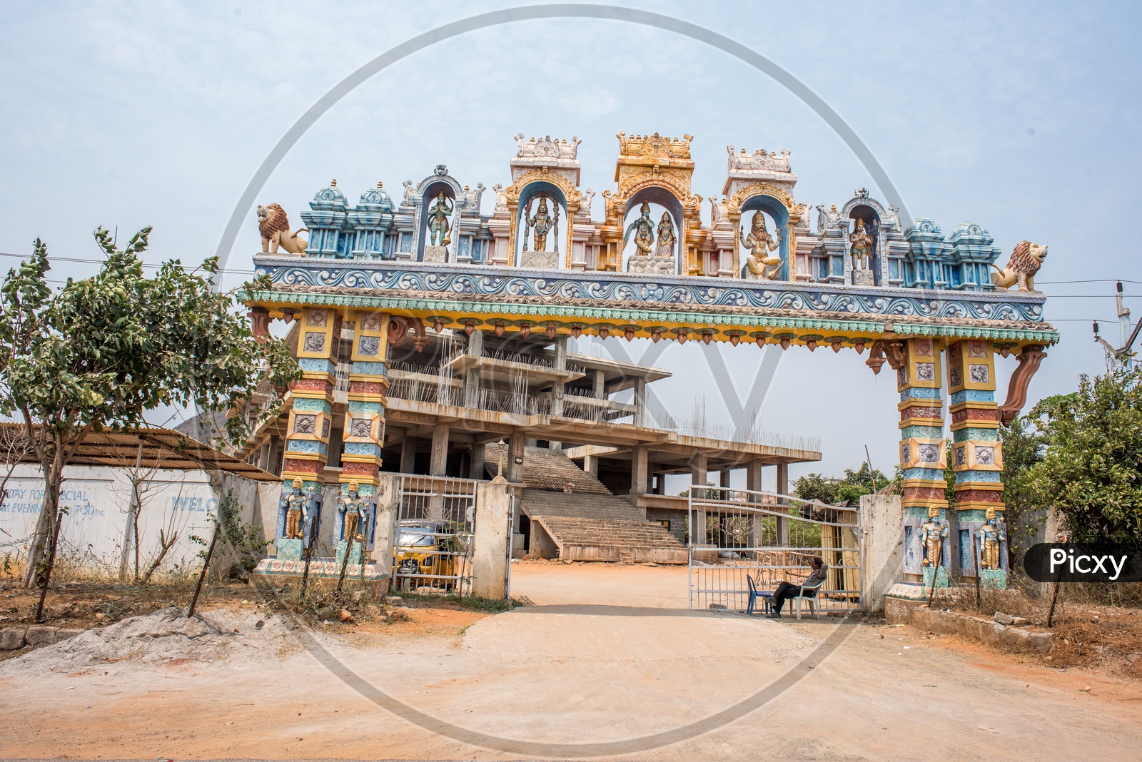 Image of ISKCON temple-IZ512256-Picxy