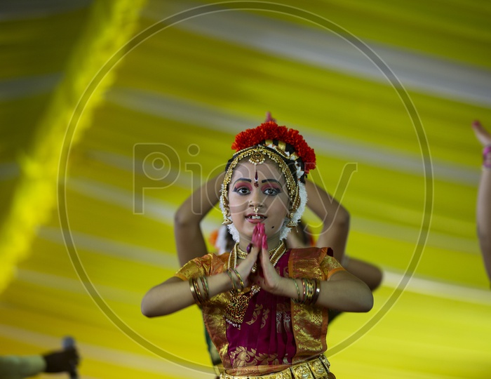 Image of A young Kuchipudi Dancer on Stage, Mahanadu.-JE475939-Picxy