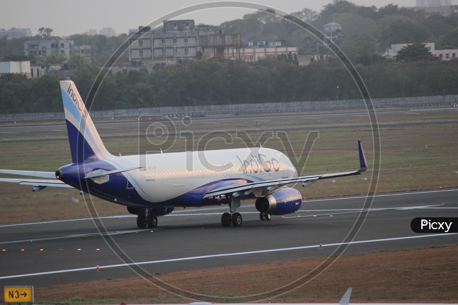 Image of indiGo 6E A320-ES821875-Picxy