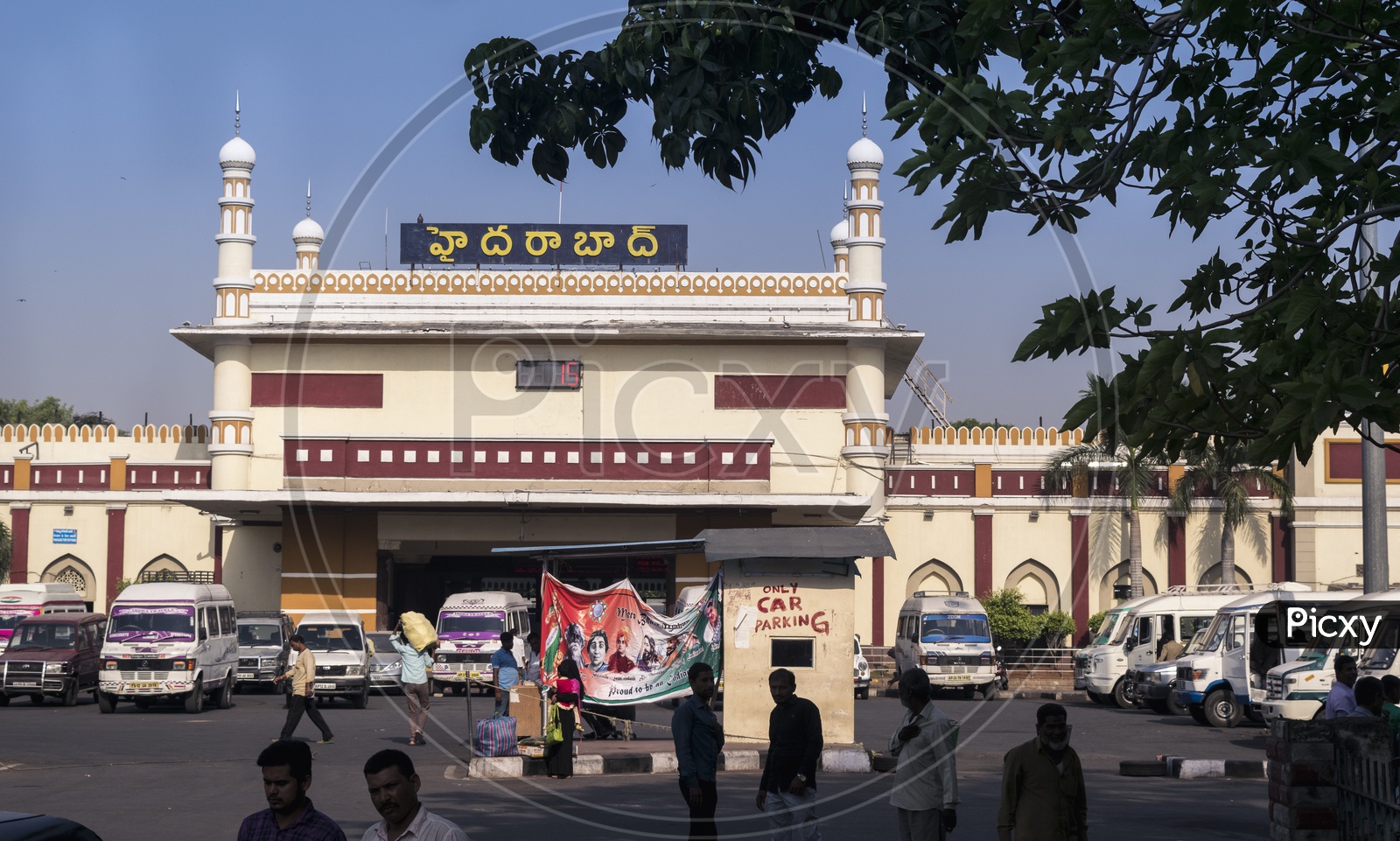 Image of Hyderabad Deccan railway station-ER895010-Picxy