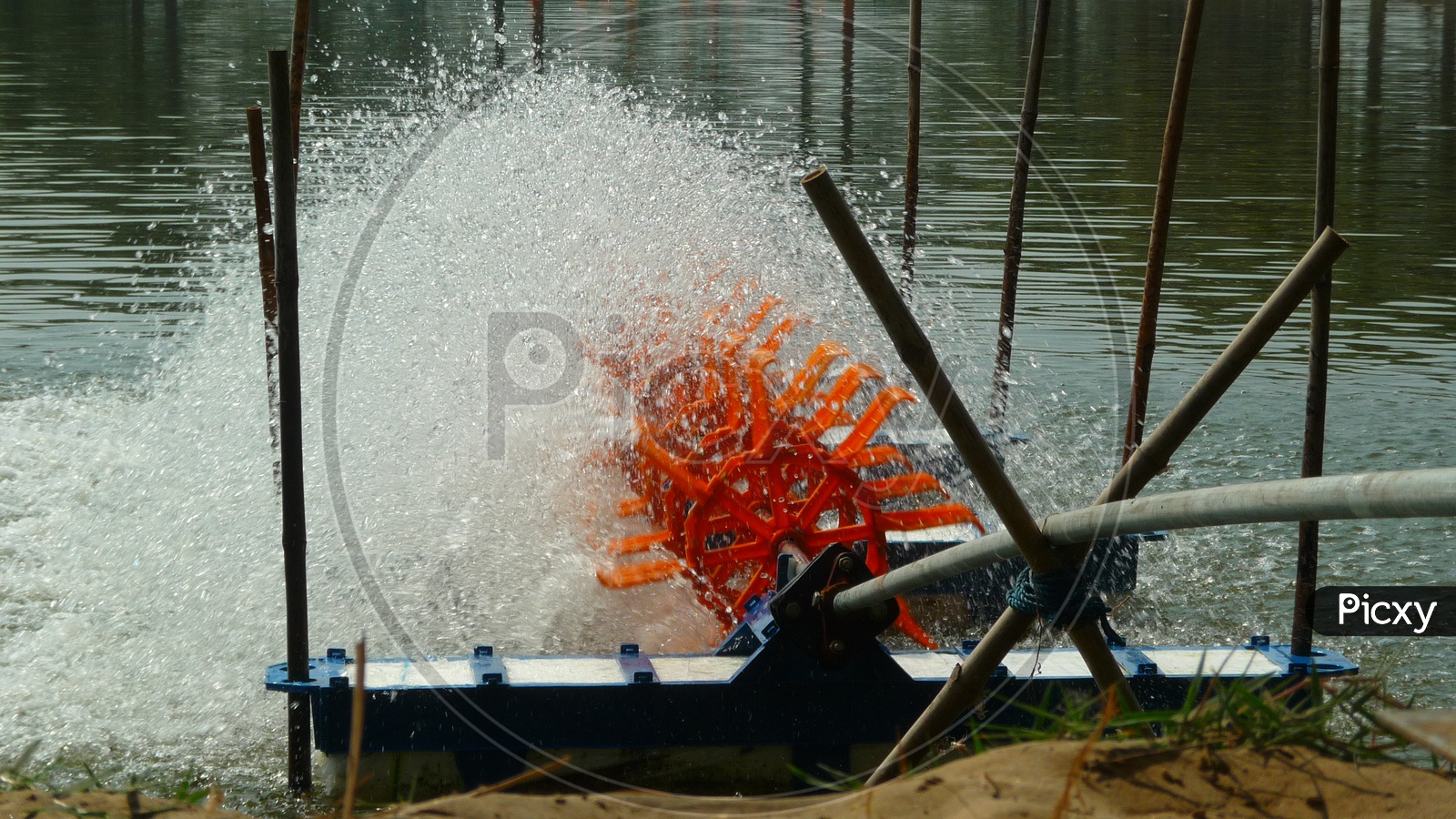 Image of Water Spinning-EF178343-Picxy