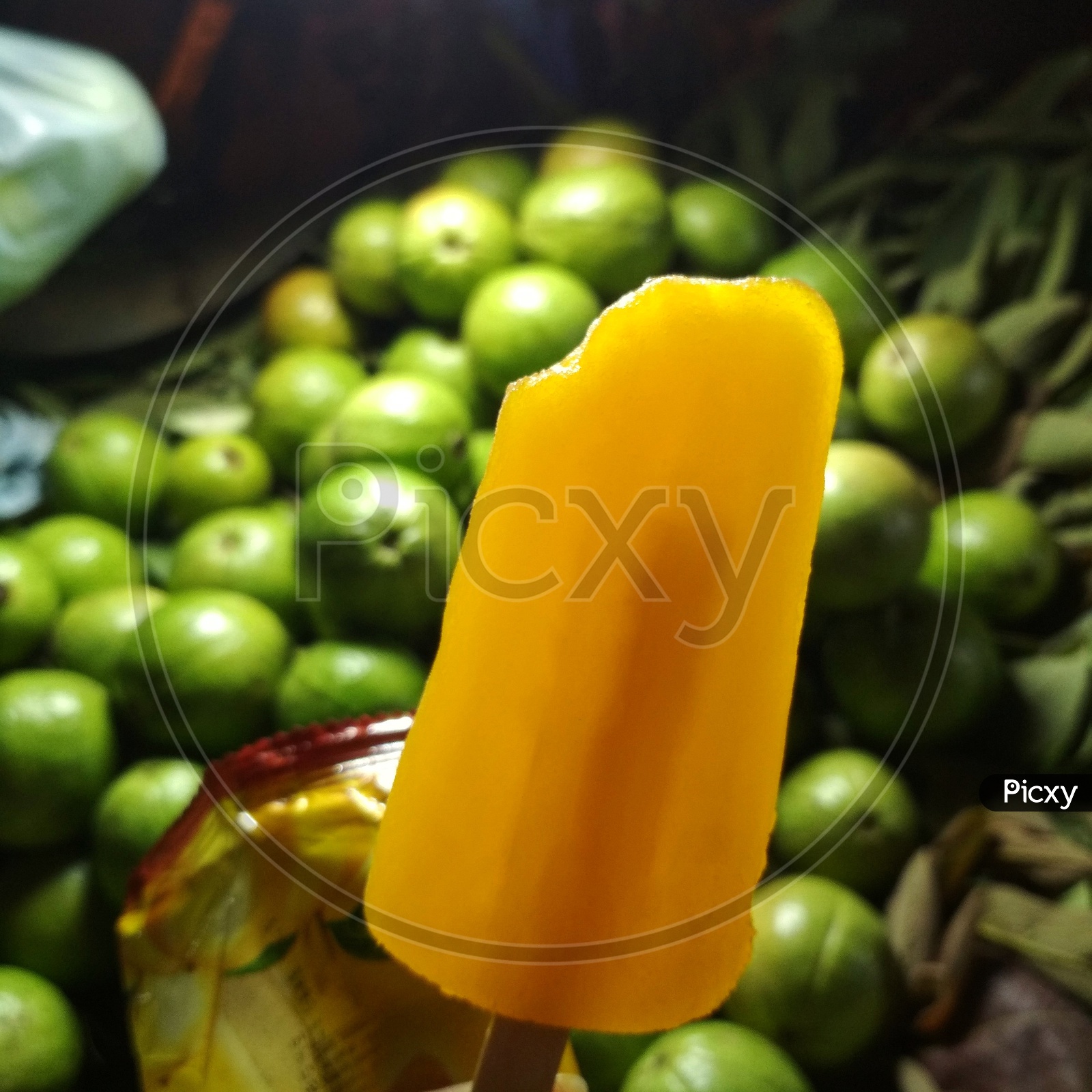 Image of Mango Bite-YD776297-Picxy
