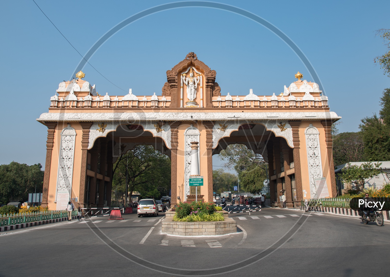 Image of Alipiri Entrance, Lord Venkateswara Swamy Temple, Tirupati ...