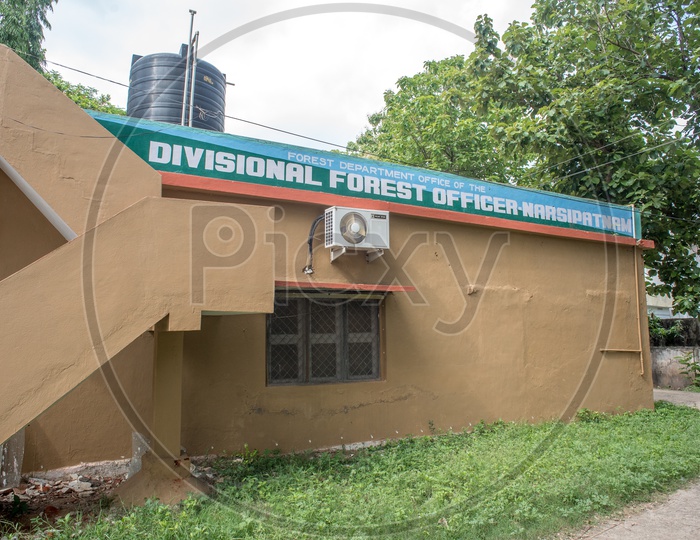 Image of Divisional forest office-IE351613-Picxy
