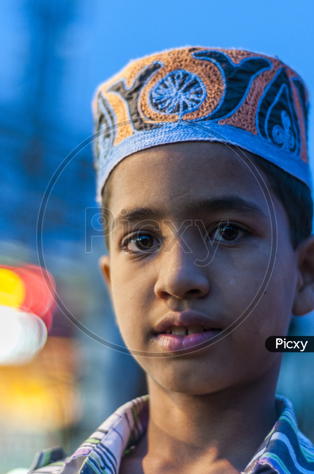Image of Muslim Boy on the Streets of Hyderabad-TZ867205-Picxy