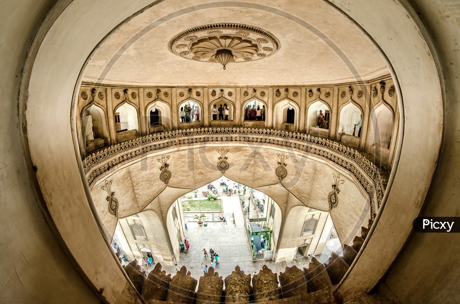 Image of Inside Charminar-XI238385-Picxy
