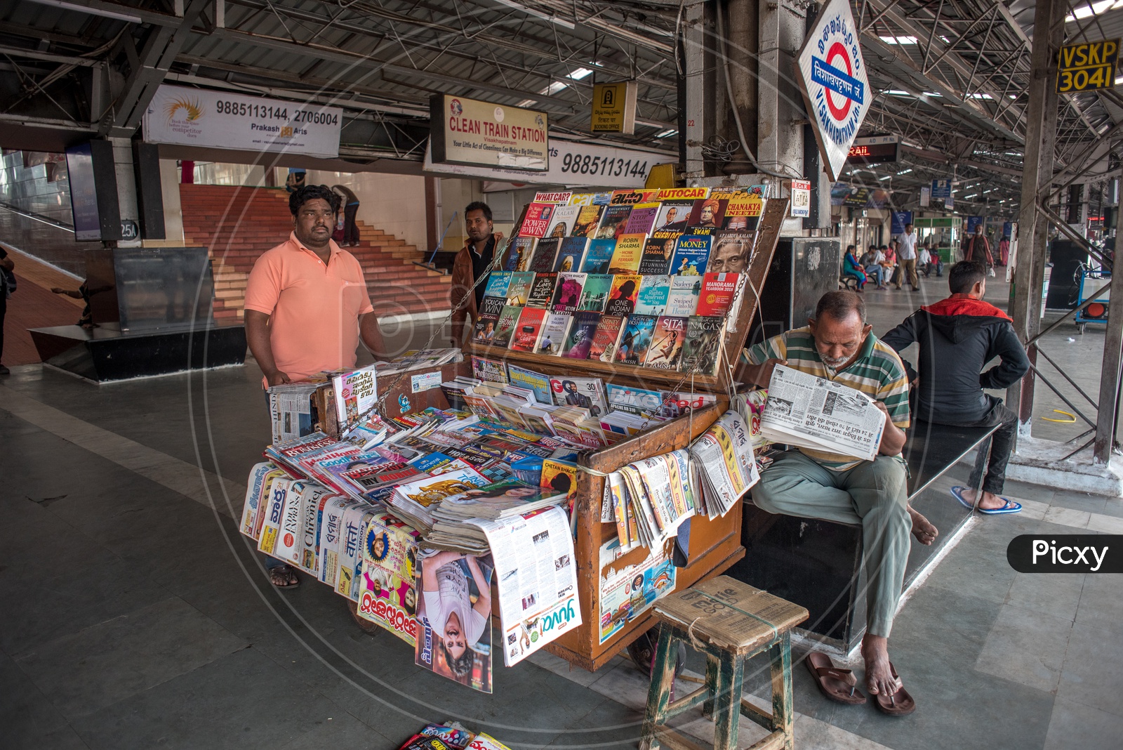 Image of book stall-MU730943-Picxy